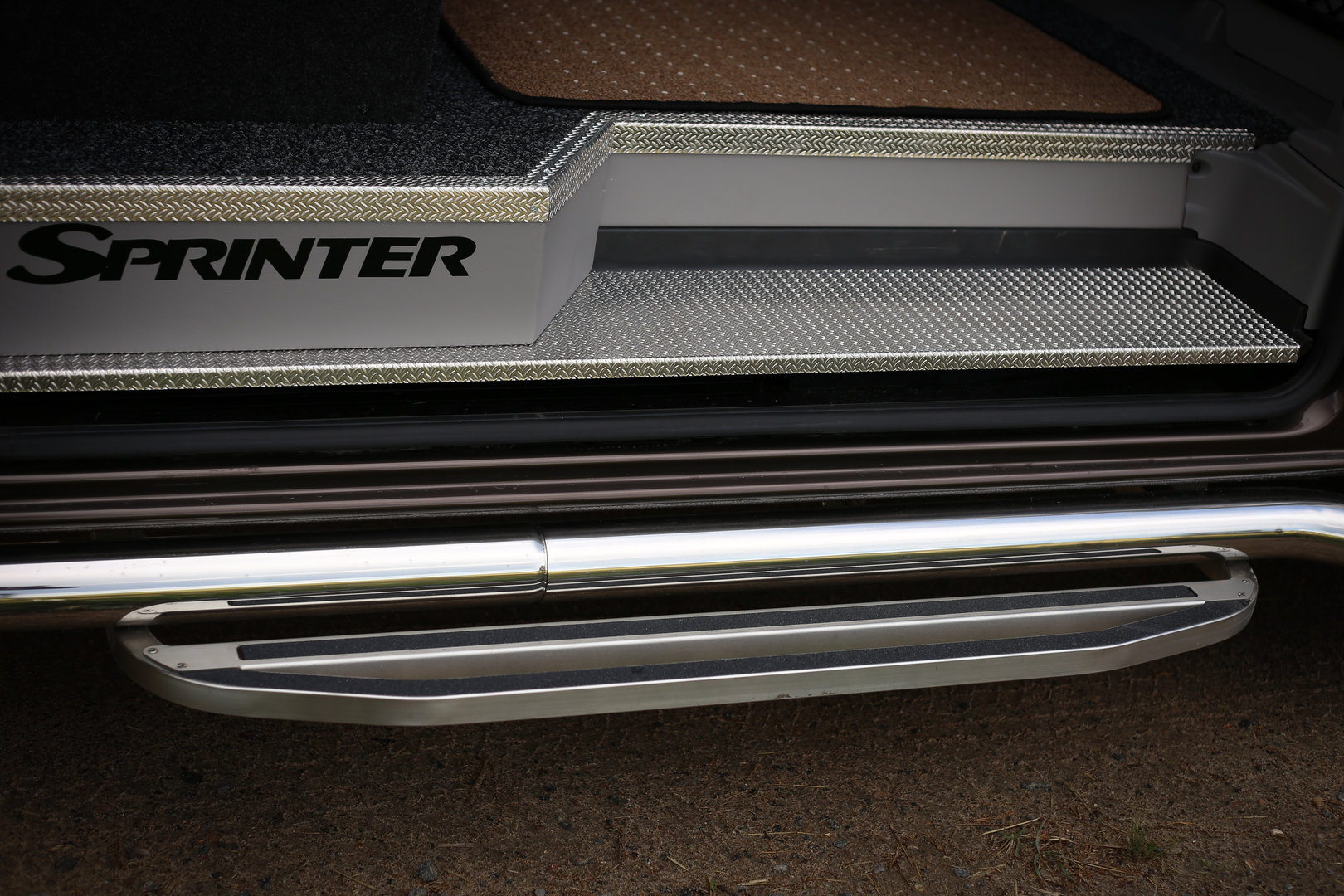 VW Crafter Extra step for slide door -Tuningparts for Crafters-