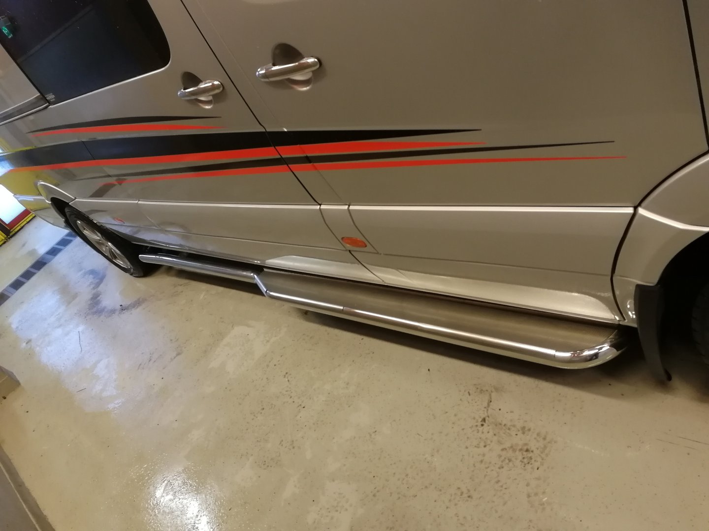 VW Crafter Style Side steps -Tuningparts for vans - KM-Parts-