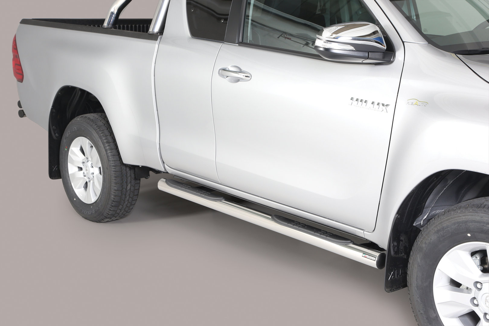 Toyota Hilux Side bars to Extra Cap -Tuning parts to Hilux-