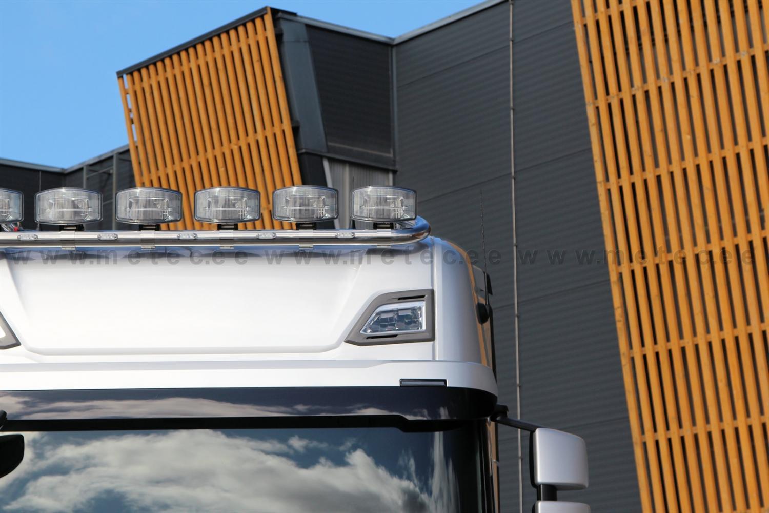 Scania R 2017-> LED-light rail to front (Wide) - Scania Light bar