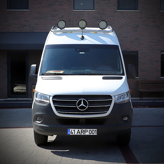 M-B Sprinter W906 Style Light rail to front roof - Roof rail