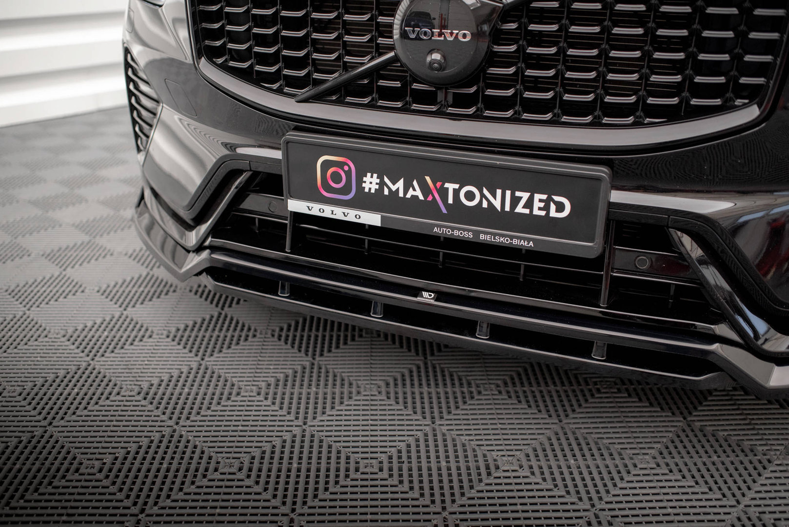 Volvo XC60 Front Spoiler maxton 2022-> - Volvo XC60 Front spliter