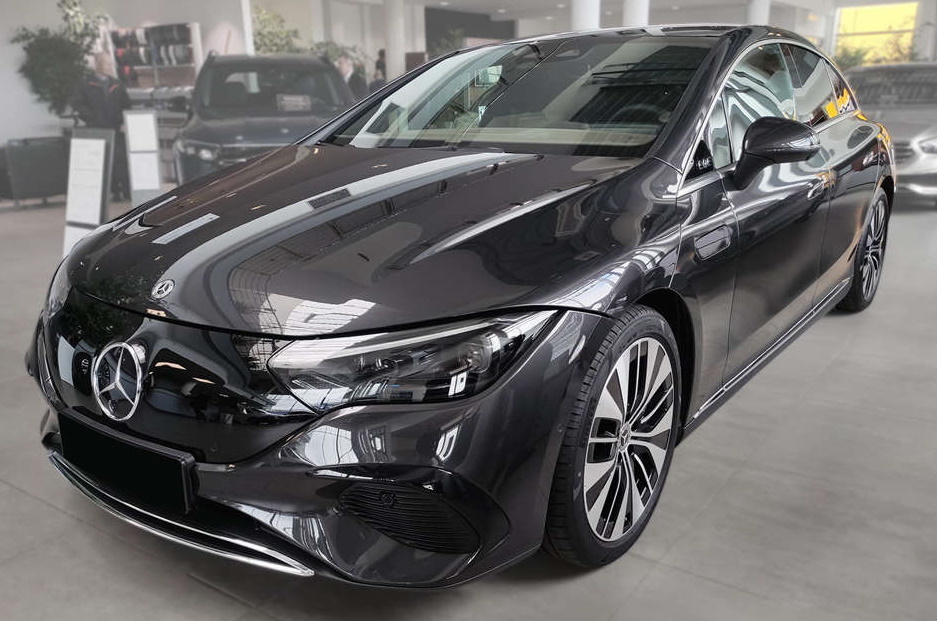 M-B EQE V295 Rear bumber protector (Black Line) -Tuning to EQE