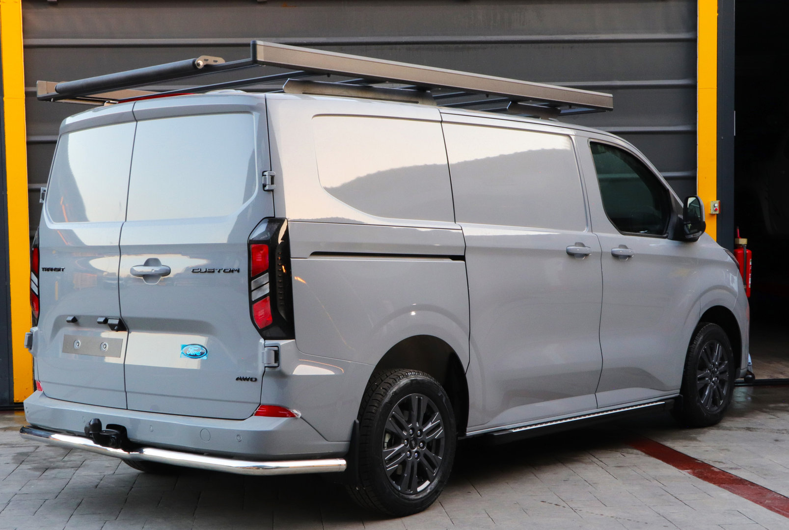 Ford Transit Custom Rear bar 2024-> - Tuningparts for vans-