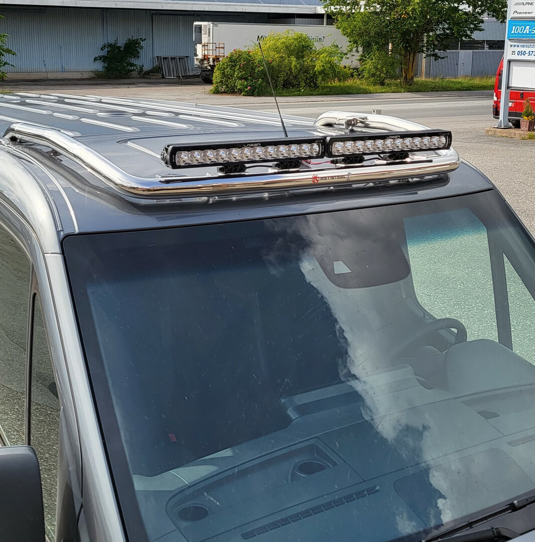 VW Crafter Light bar to front low roof H1 (Black) - Tuning